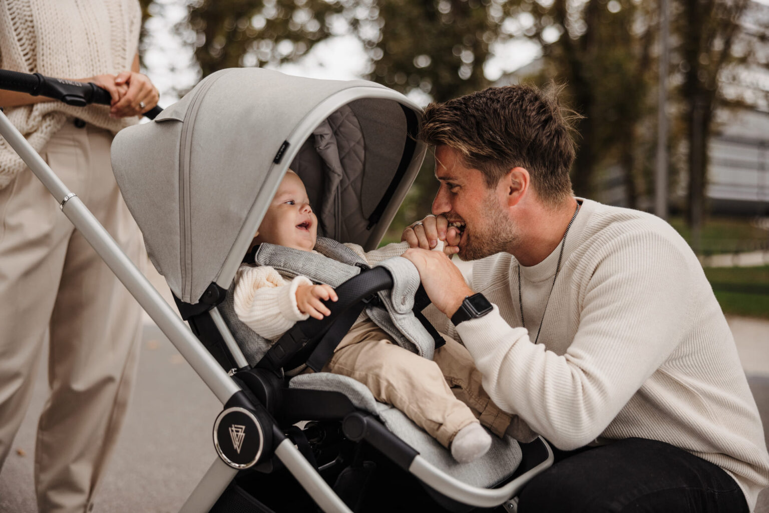 How to Clean a Pram: A Step-by-Step Guide for Parents - | VENICCI